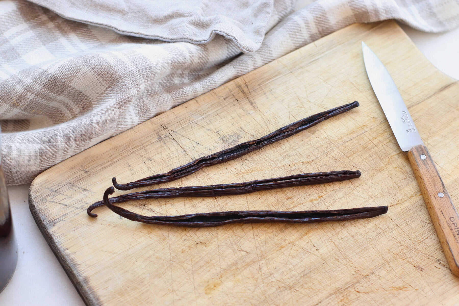 Homemade Vanilla Extract: A French Pantry Staple - Quaint French Living