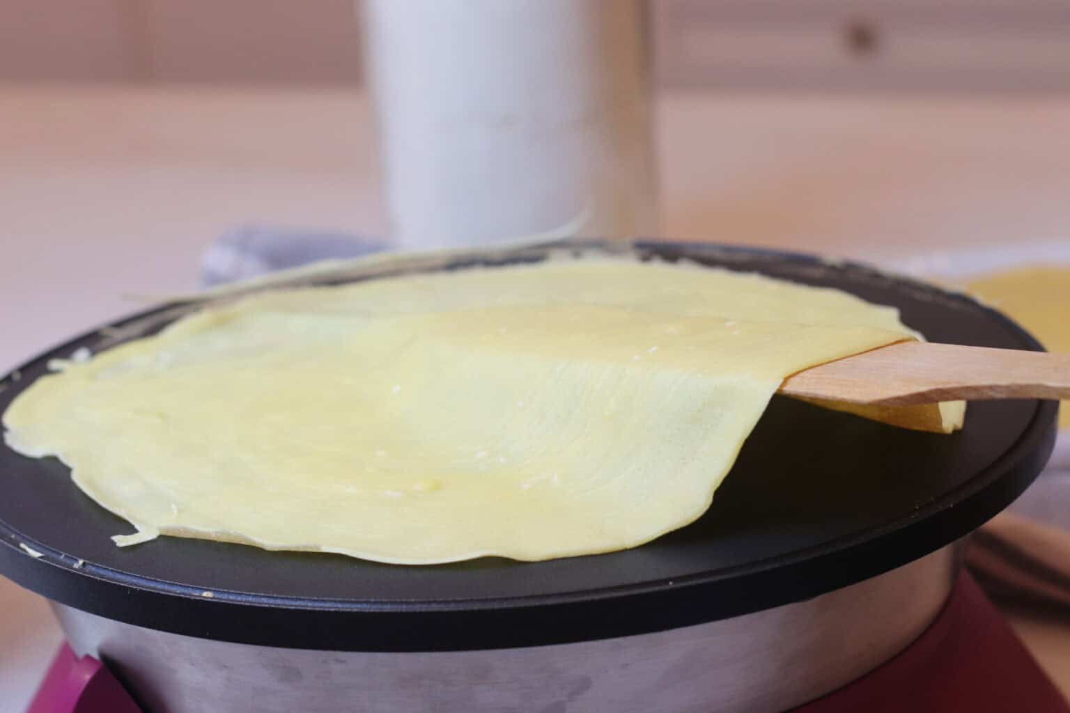 How to Use a Crêpe Spreader for Perfect French Crêpes - Quaint French ...