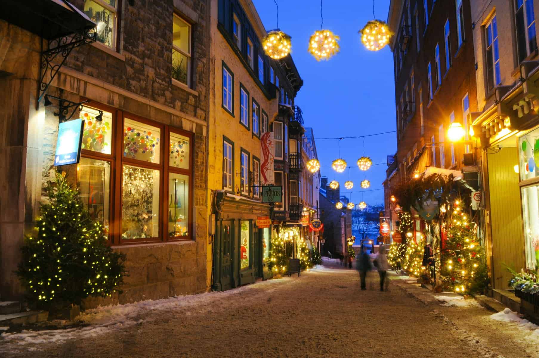 How the French Celebrate Christmas with Ease and Tradition - Quaint ...